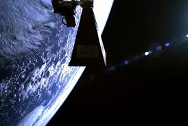 Rare HD footage of Earth-in-orbit by TechDemoSat-1 - Geospatial World