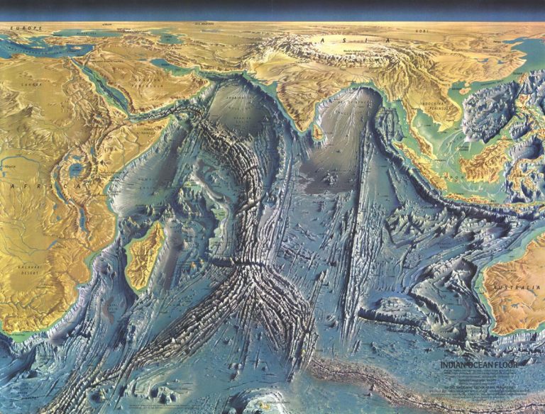 National Geographic celebrates 100 years of stunning pull-out maps