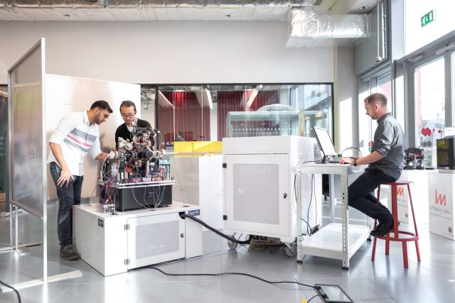 Can quantum compass replace GPS?