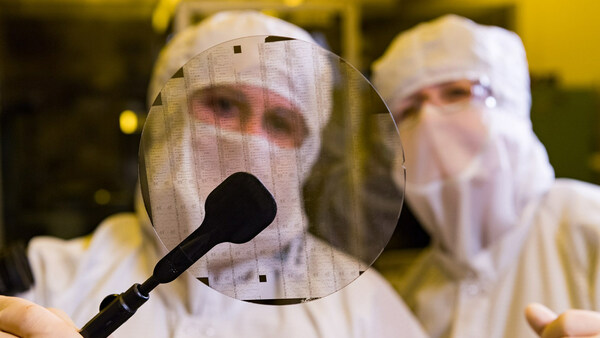 BAE Systems, US Govt Announce Funding for Microelectronics